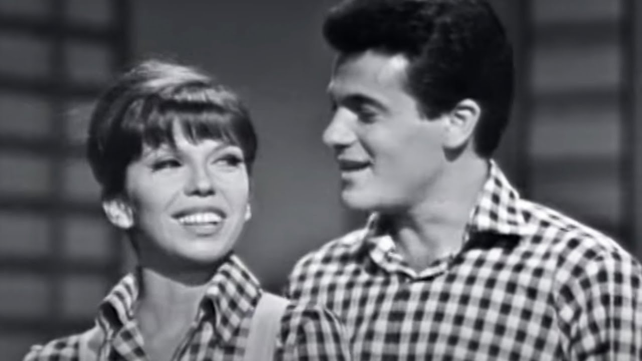 Nancy Sinatra and Tommy Sands - “Hey, Good Lookin’” on The Ed Sullivan ...